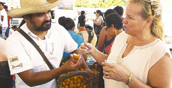 Feria tradicional del achachairú – eju.tv