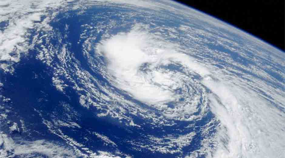 Bangladesh evacúa a 300.000 personas por llegada de ciclón – eju.tv