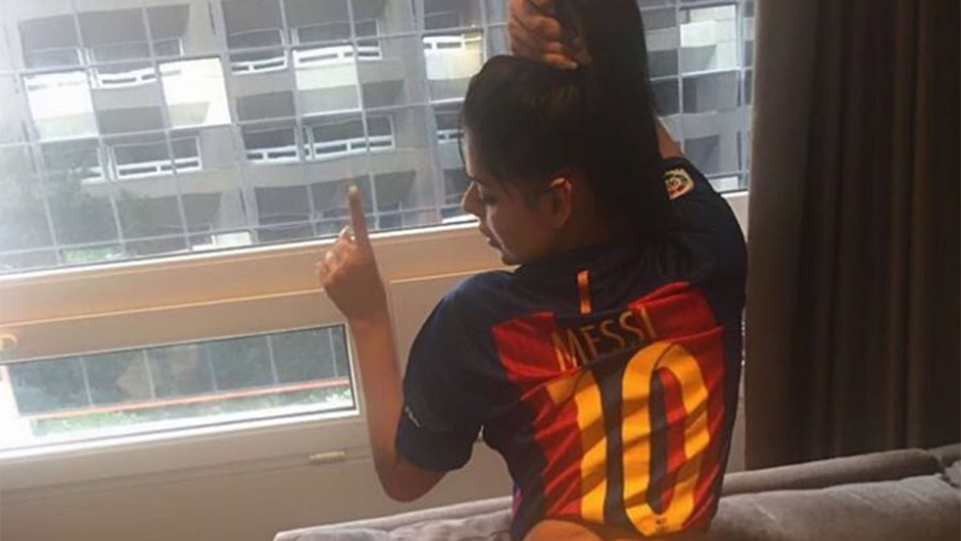 Miss BumBum felicitó en Instagram a Lionel Messi por ganar la Supercopa ...