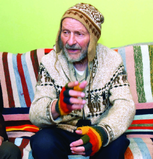 Xavier Albó, sacerdote y antropólogo, advierte que el MAS cada vez ...