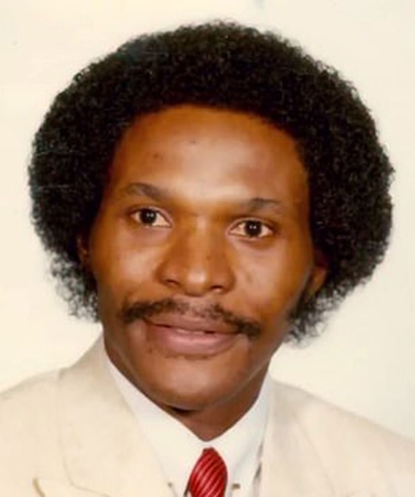 La historia de la madre que se reunió con su hijo 31 años después de ...