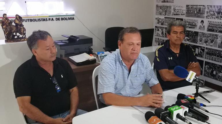 Fabol anuncia sanciones contra jugadores de la «U» si se presentan a ...