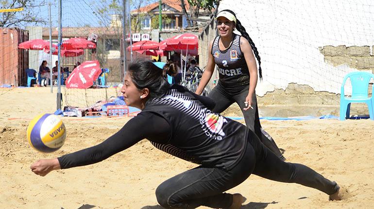Cochabamba y Sucre mandan en primera etapa de vóley de playa – eju.tv