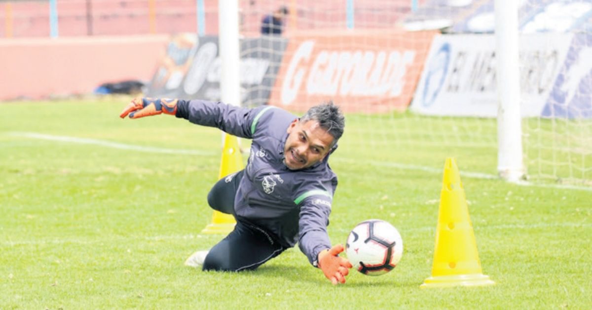El portero boliviano Daniel Vaca con su récord de casi 41 años no ...