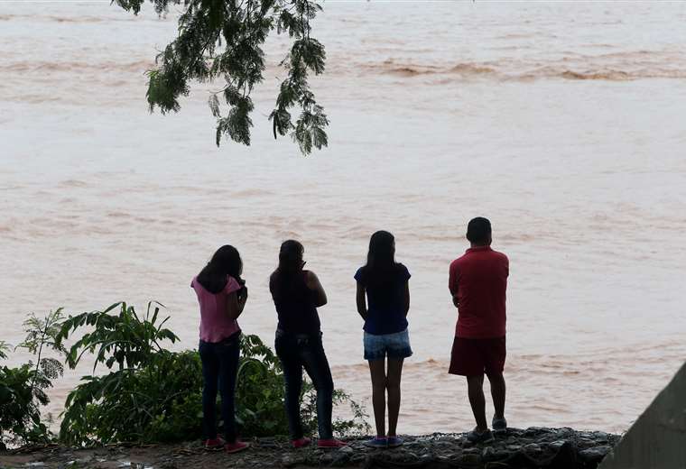 Searpi reporta crecidas grandes en los ríos Ichilo, Grande, Surutú y ...